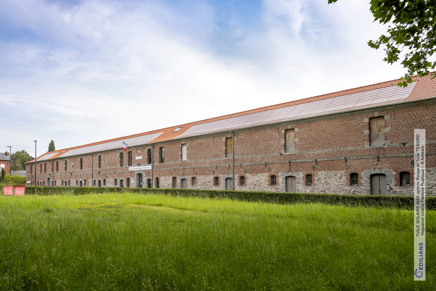 Edilians recouvre le toit de la Caserne Clarke avec des TUILES SOLAIRES ...