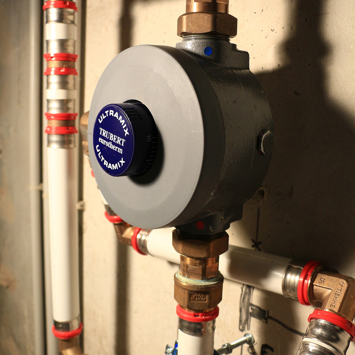 Relaxation garantie au Spa Thermes Sextius grâce aux baignoires ...